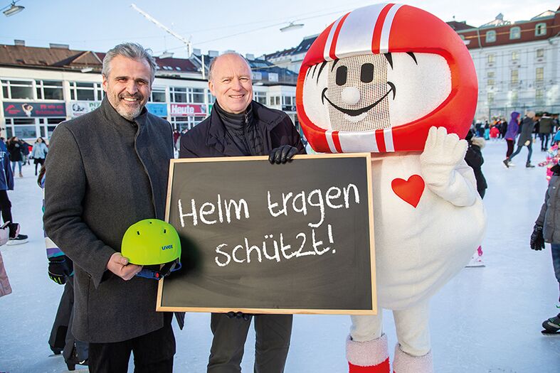 Hand in Hand | Helmi Verkehrssicherheit für Kinder | Jubiläum
